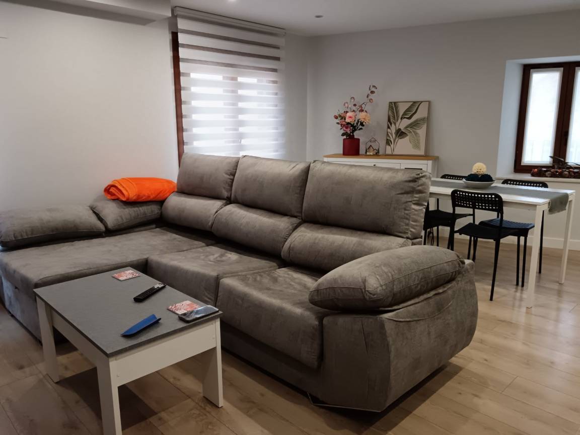 62 M² Apartamento ∙ 2 Habitaciones ∙ 4 Huéspedes - Aguilar de Campoo