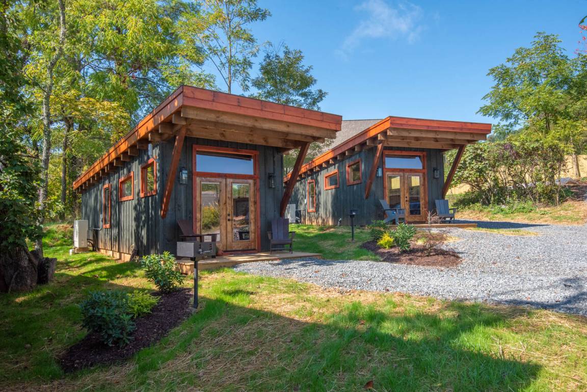 Cabin ∙ 1 Bedroom ∙ 4 Guests - West Jefferson, NC