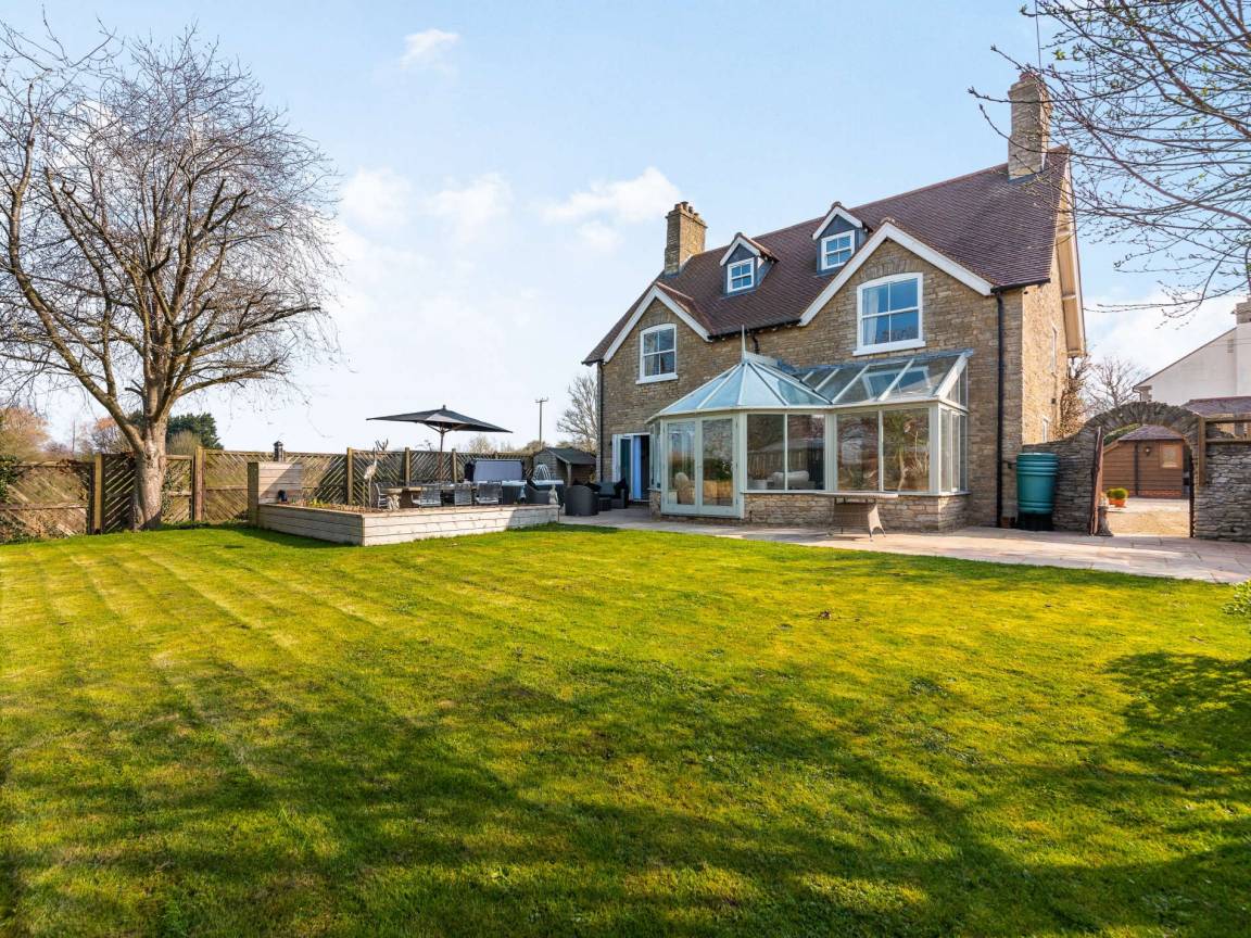 Cottage ∙ 5 Bedrooms ∙ 10 Guests - Buckinghamshire