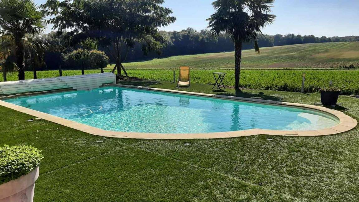 160 M² Gîte ∙ 3 Schlafzimmer ∙ 6 Gäste - Ain