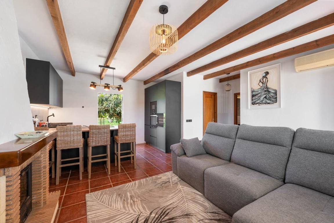 70 M² House ∙ 2 Bedrooms ∙ 4 Guests - Coín