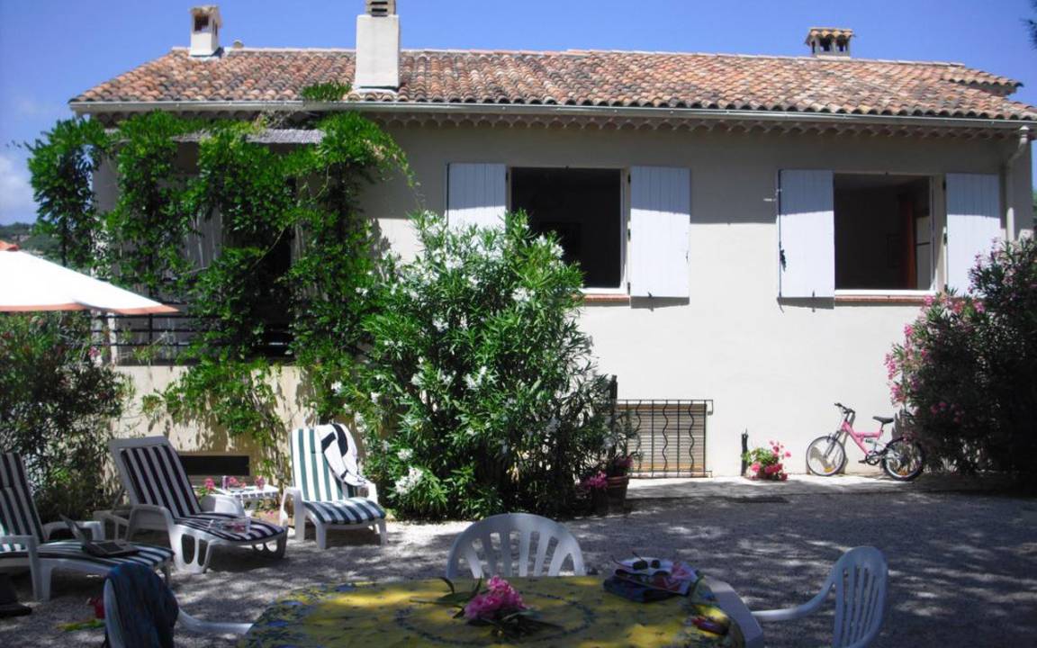 95 M² Mökki ∙ 3 Makuuhuonetta ∙ 6 Vierasta - Saint-Tropez