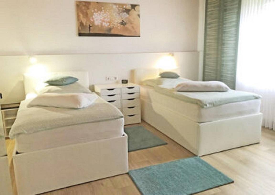 117 M² Ferienhaus ∙ 2 Schlafzimmer ∙ 5 Gäste - Detmold