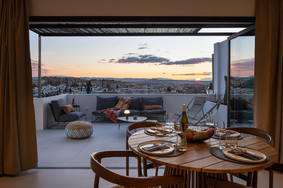 75 M² Apartment ∙ 1 Bedroom ∙ 4 Guests - Granada