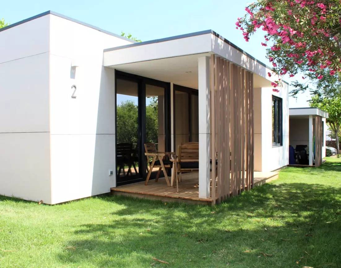 52 M² Bungalow ∙ 2 Habitaciones ∙ 5 Huéspedes - Canet de Mar