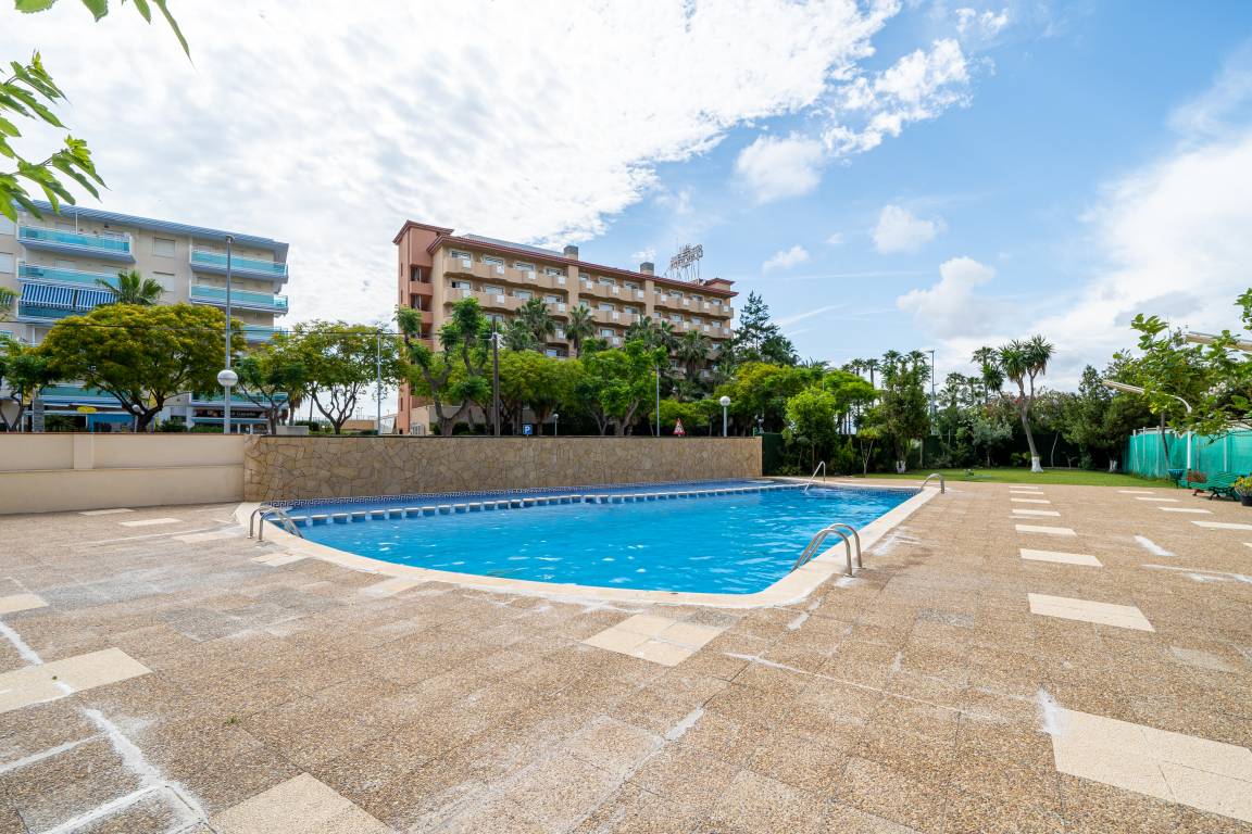 40 M² Apartamento ∙ 1 Habitación ∙ 4 Huéspedes - Tarragona
