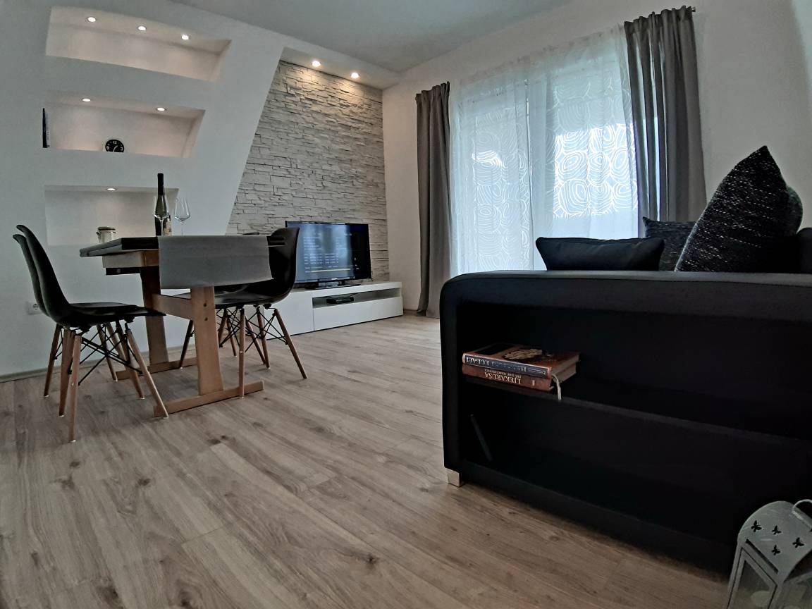 65 M² Appartement ∙ 2 Chambres ∙ 4 Personnes - Rab