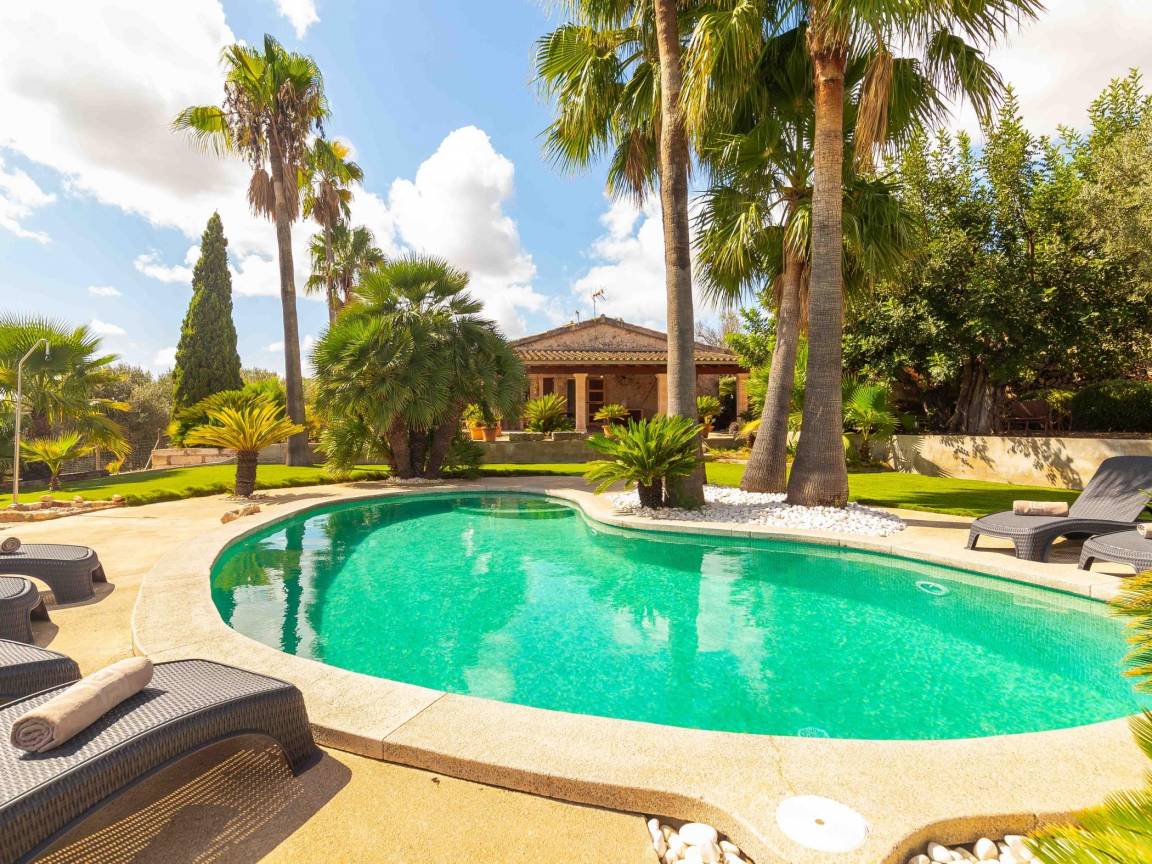 150 M² Villa ∙ 3 Bedrooms ∙ 6 Guests - Petra