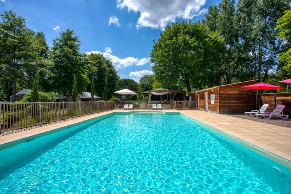 23 M² Camping ∙ 2 Chambres ∙ 5 Personnes - Gourdon