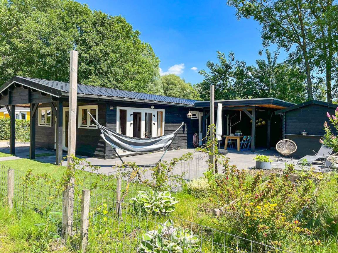 80 M² House ∙ 2 Bedrooms ∙ 5 Guests - Groningen