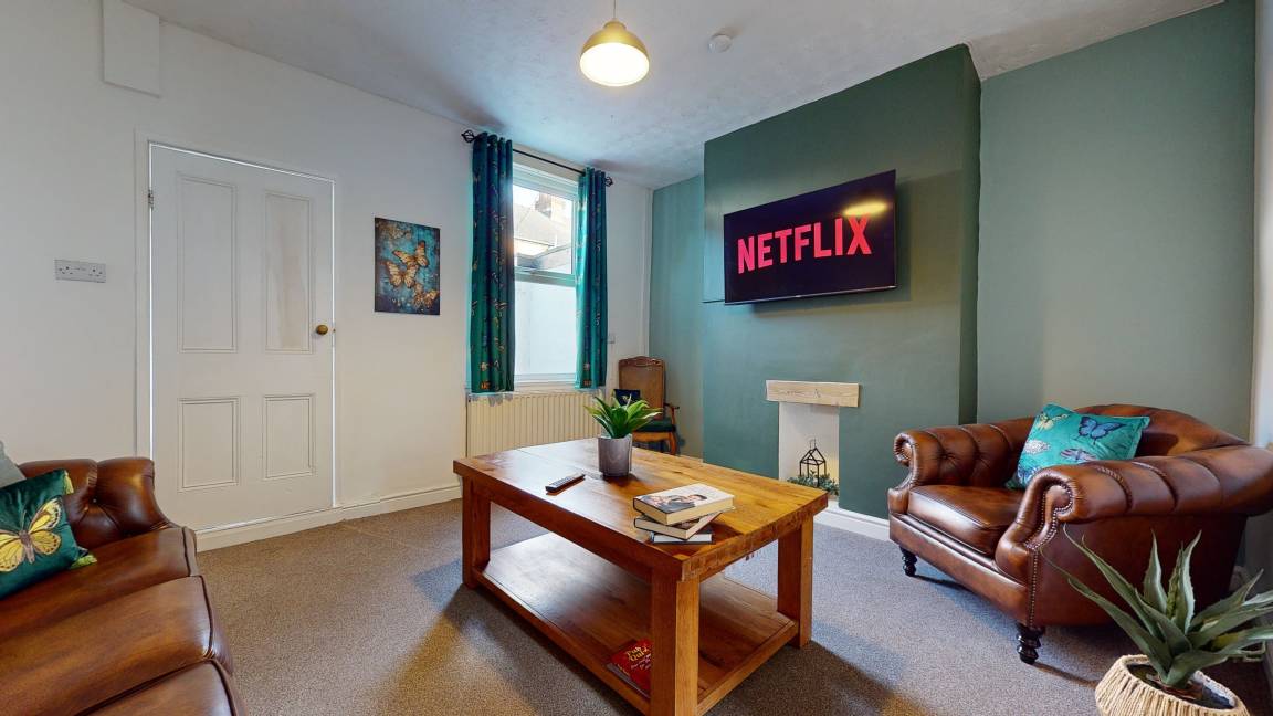 House ∙ 3 Bedrooms ∙ 5 Guests - Northwich