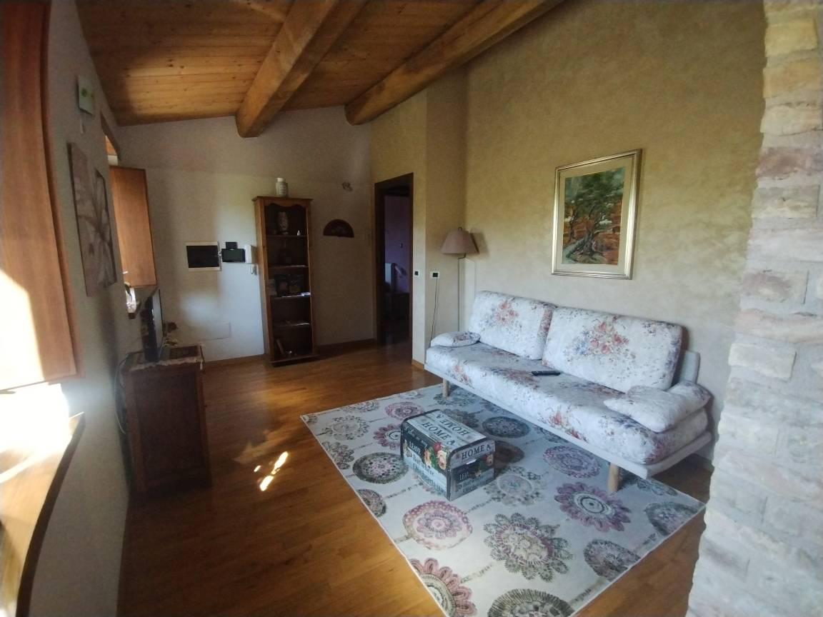110 M² Villa ∙ 3 Bedrooms ∙ 6 Guests - Urbino