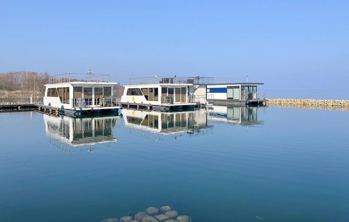 34 M² Péniche ∙ 2 Chambres ∙ 4 Personnes - Waren