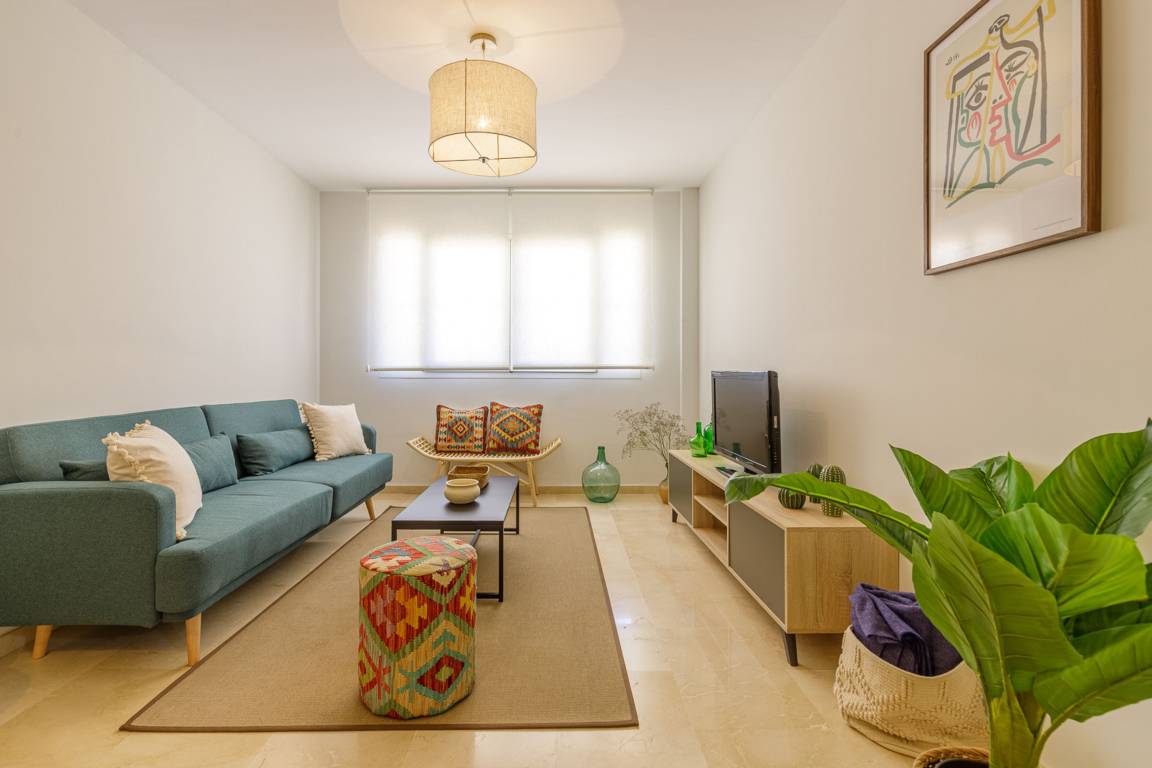 70 M² Apartment ∙ 2 Bedrooms ∙ 5 Guests - Málaga