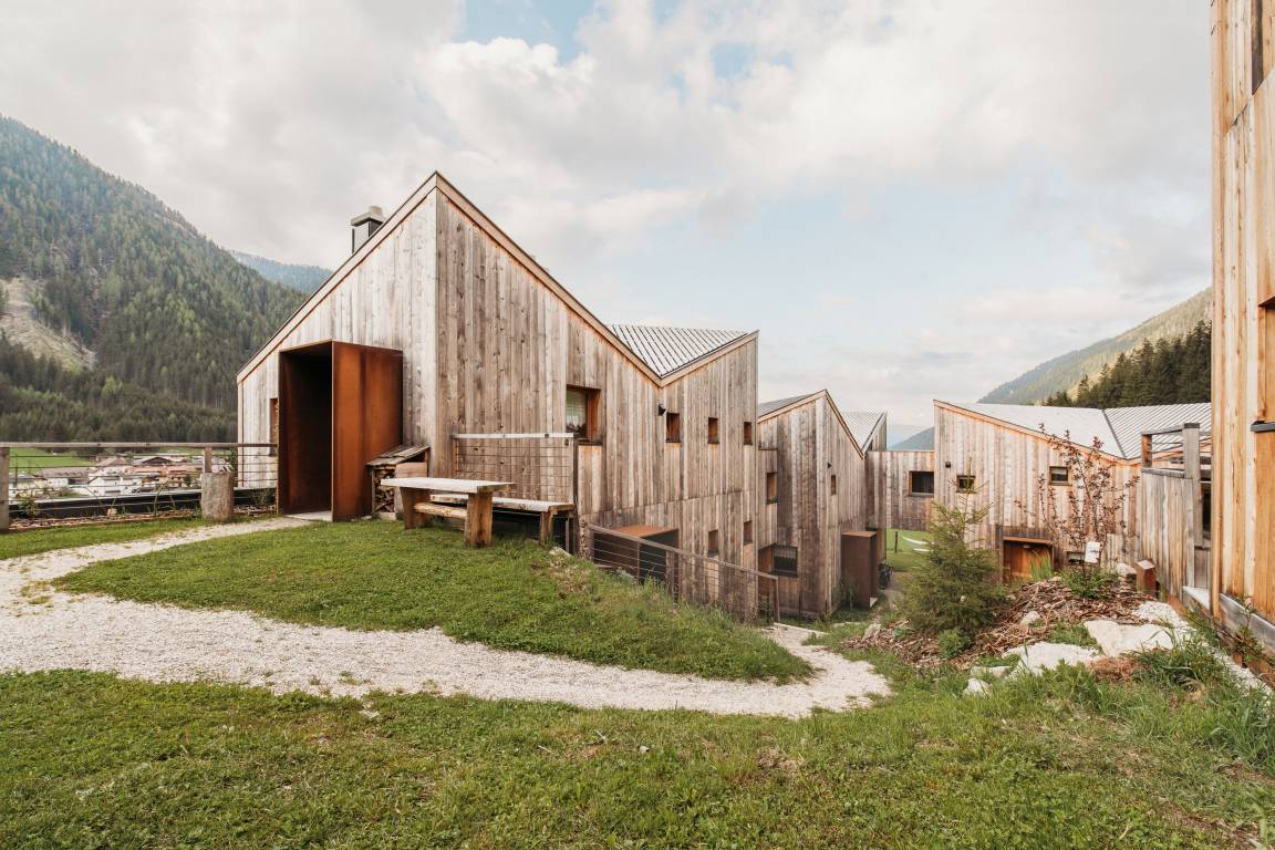 55 M² Ferienwohnung ∙ 1 Schlafzimmer ∙ 4 Gäste - Gsies