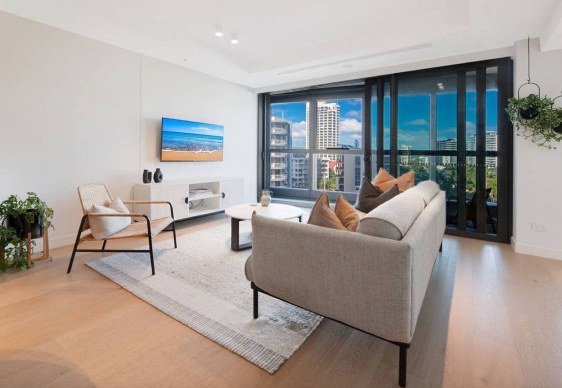 67 M² Apartment ∙ 2 Bedrooms ∙ 4 Guests - Surfers Paradise