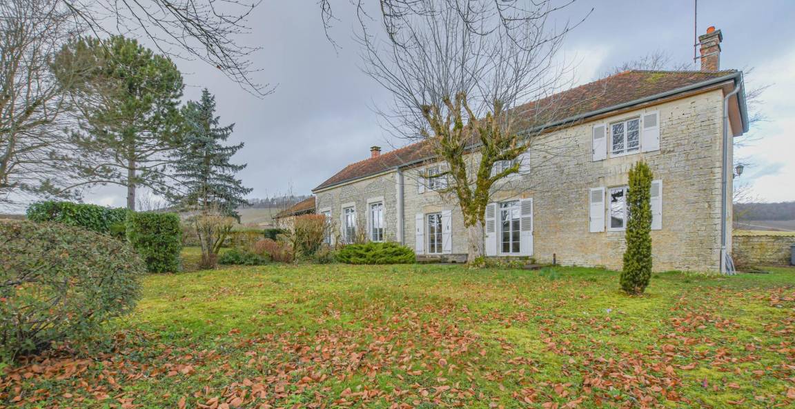 200 M² Gîte ∙ 3 Chambres ∙ 10 Personnes - Aube