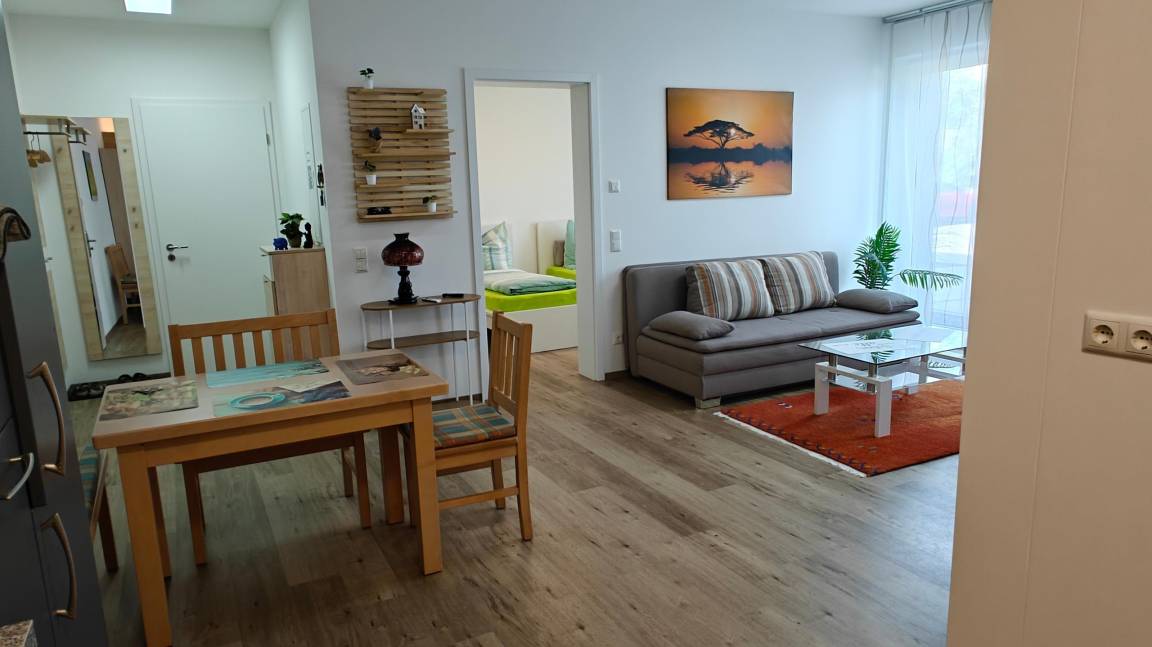 55 M² Ferienwohnung ∙ 1 Schlafzimmer ∙ 2 Gäste - Berching