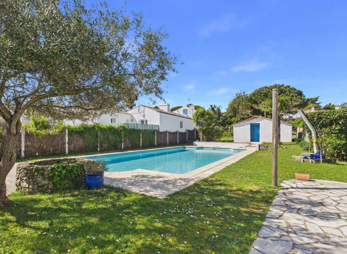 120 M² Talo ∙ 4 Makuuhuonetta ∙ 8 Vierasta - Barbâtre