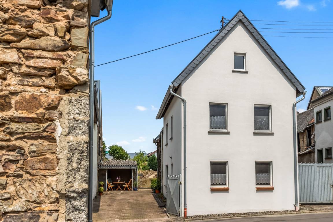 90 M² Ferienhaus ∙ 4 Schlafzimmer ∙ 5 Gäste - Münstermaifeld
