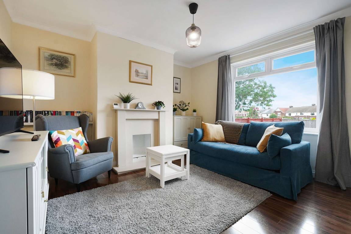 Apartment ∙ 3 Bedrooms ∙ 6 Guests - Durham