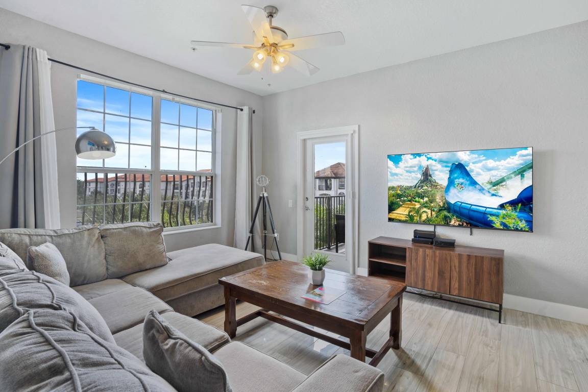 134 M² Condo ∙ 3 Bedrooms ∙ 10 Guests - Disaster!, Orlando