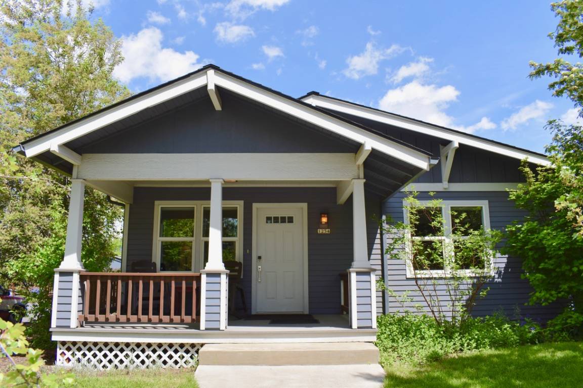 102 M² House ∙ 2 Bedrooms ∙ 4 Guests - Bend, OR