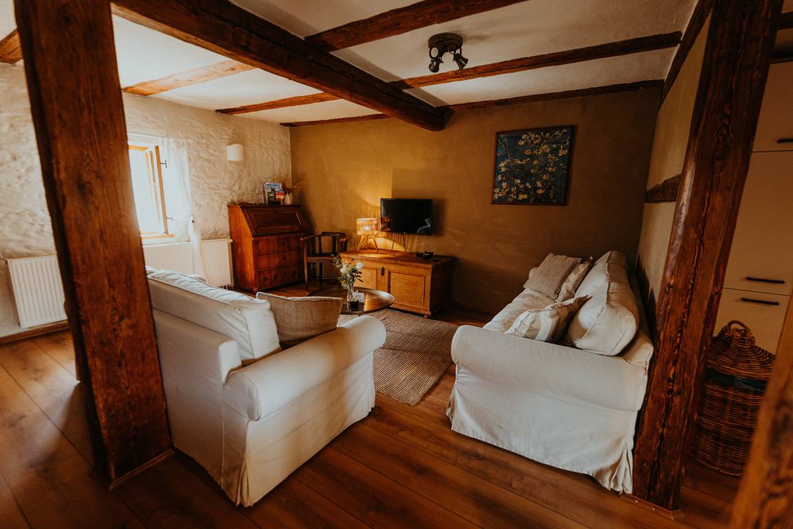 80 M² Ferienwohnung ∙ 2 Schlafzimmer ∙ 6 Gäste - Pößneck
