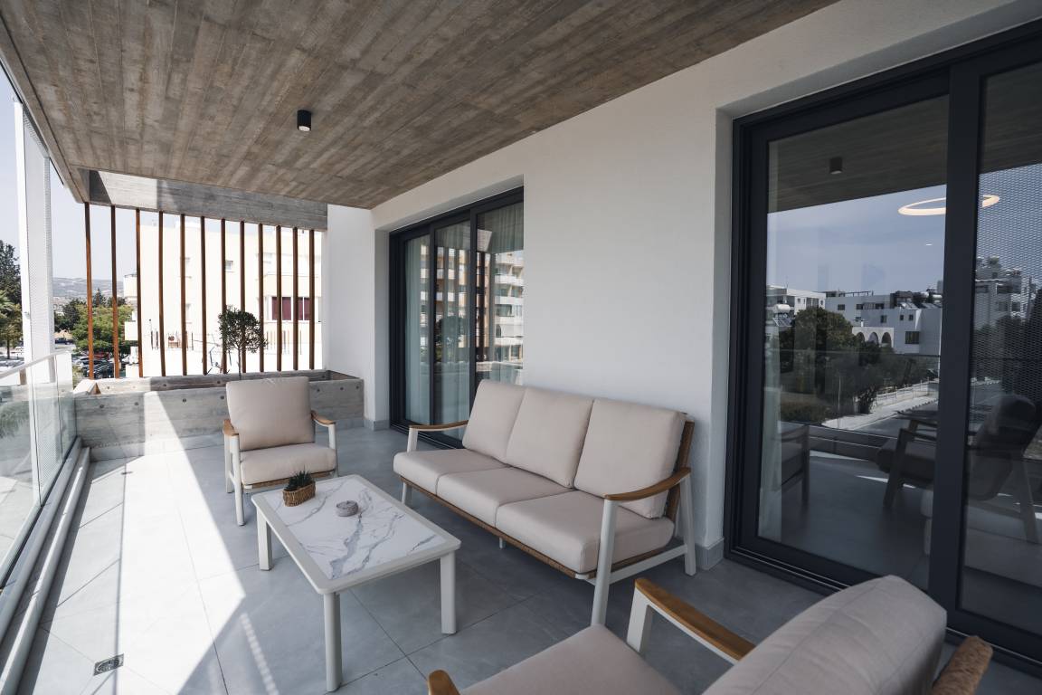 80 M² Apartment ∙ 2 Bedrooms ∙ 4 Guests - Paphos