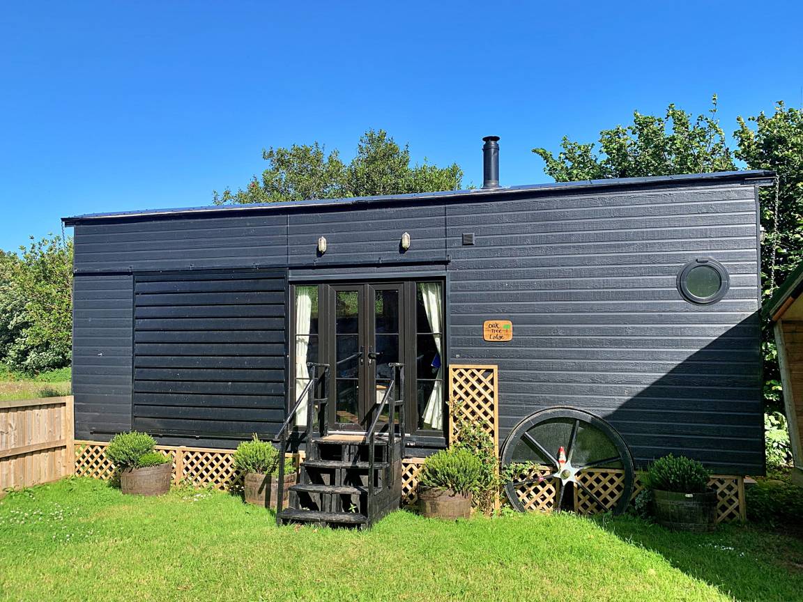 25 M² Chalet ∙ 2 Bedrooms ∙ 4 Guests - Dartmouth