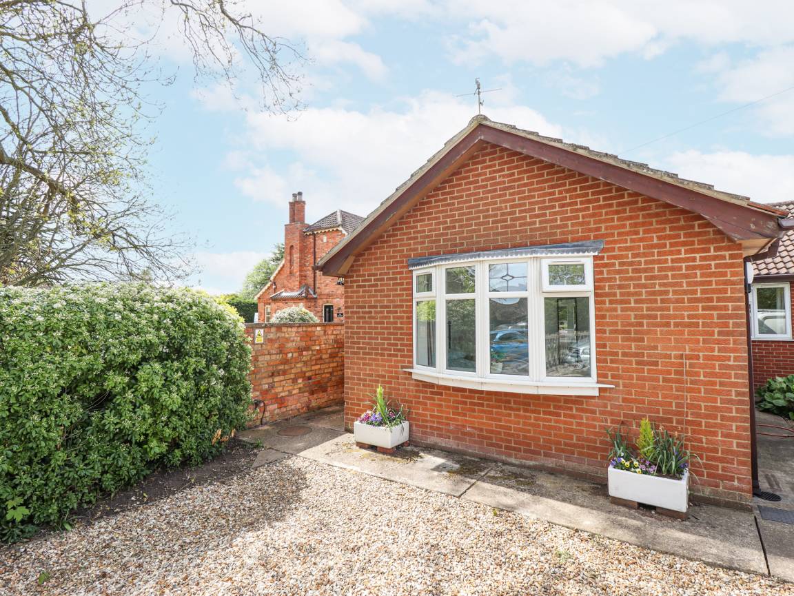 Cottage ∙ 1 Bedroom ∙ 4 Guests - Louth