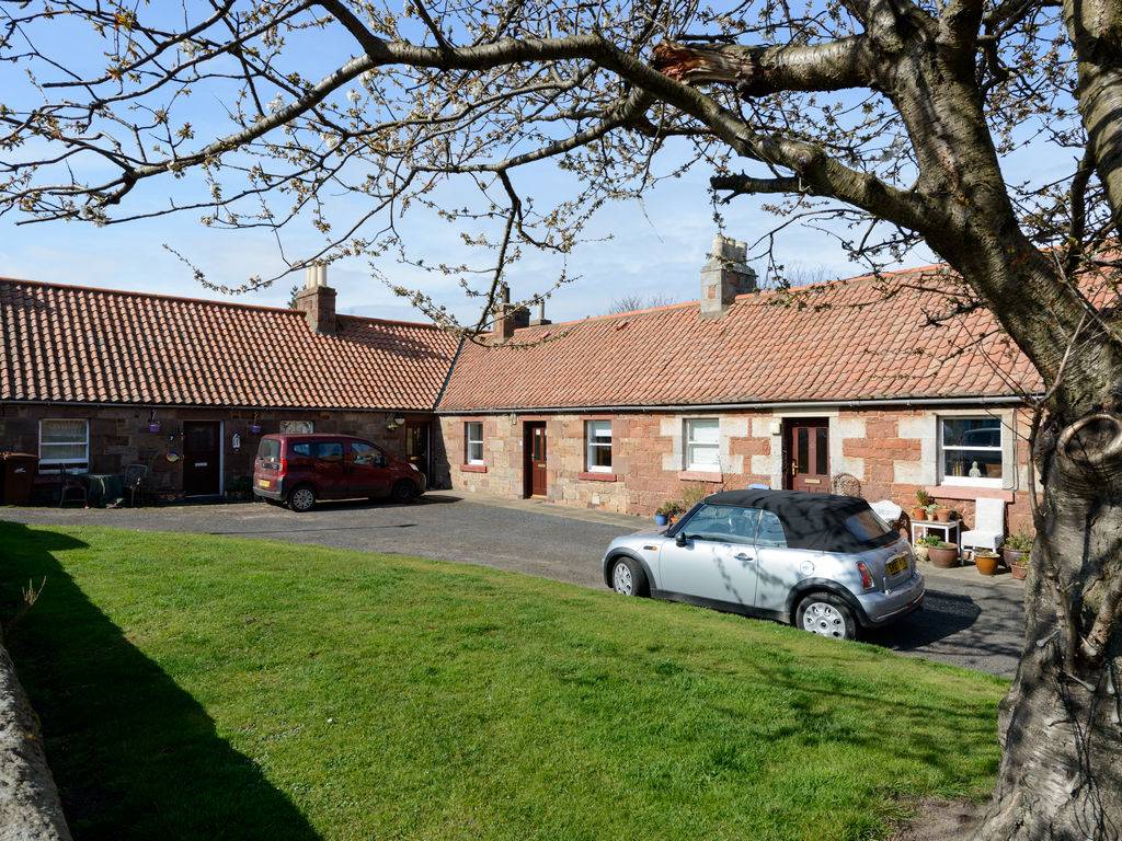 70 M² Cottage ∙ 2 Bedrooms ∙ 5 Guests - Gullane