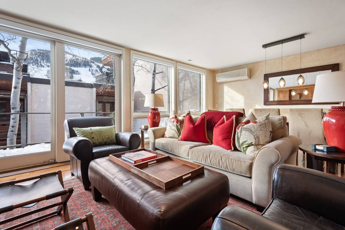 106 M² Condo ∙ 2 Bedrooms ∙ 4 Guests - Aspen, CO