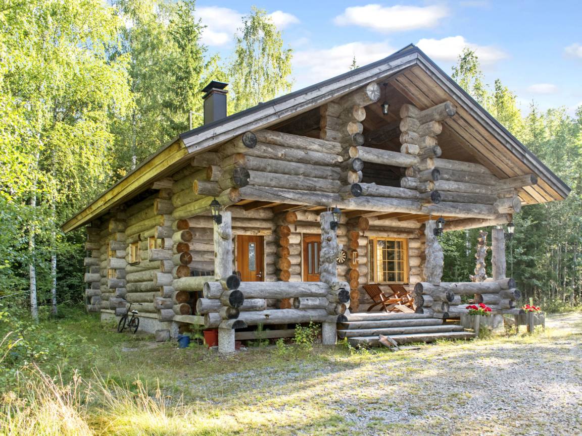 90 M² Talo ∙ 1 Makuuhuone ∙ 6 Vierasta - Juuka