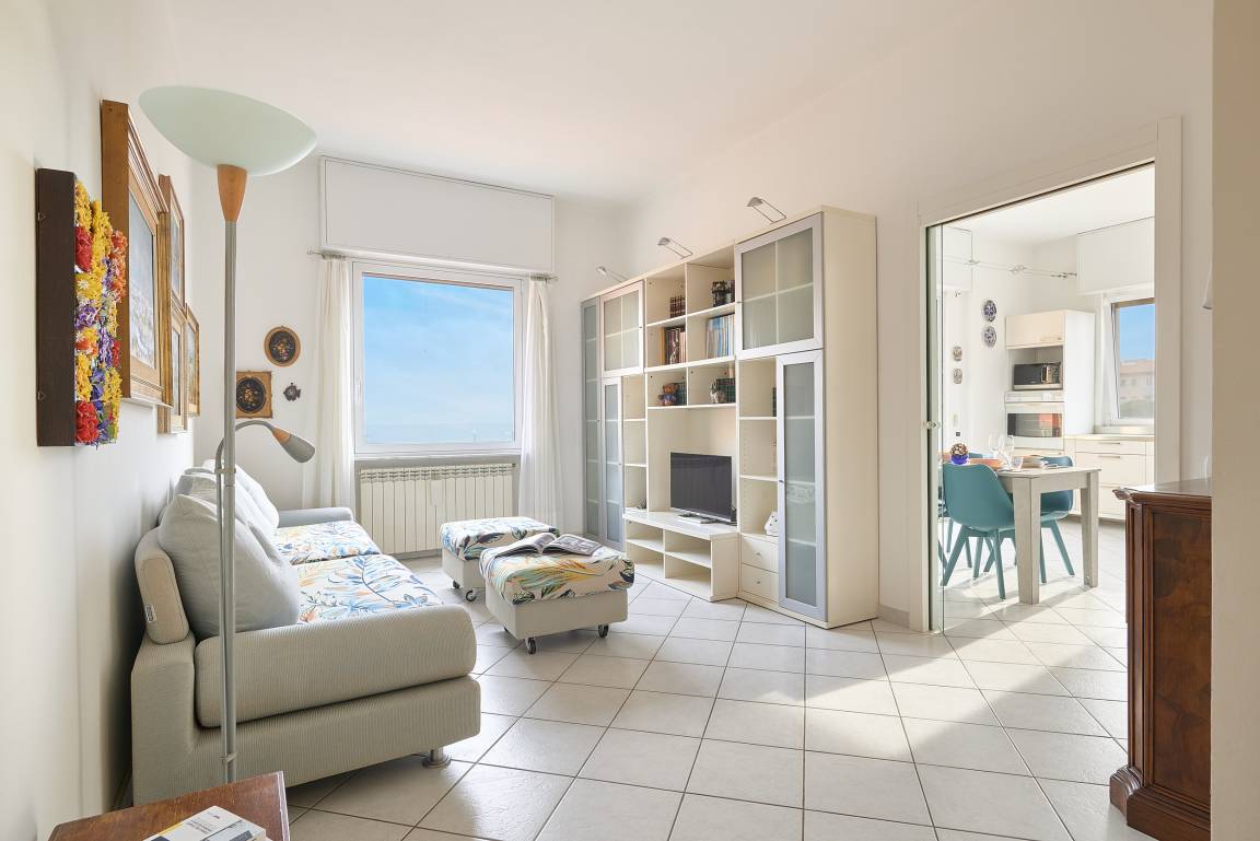 122 M² Appartement ∙ 2 Chambres ∙ 4 Personnes - İmperia, İtalya