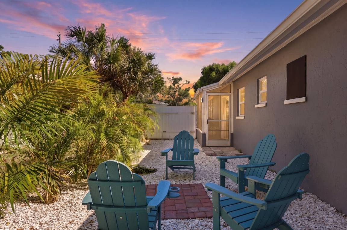93 M² House ∙ 3 Bedrooms ∙ 7 Guests - Sarasota