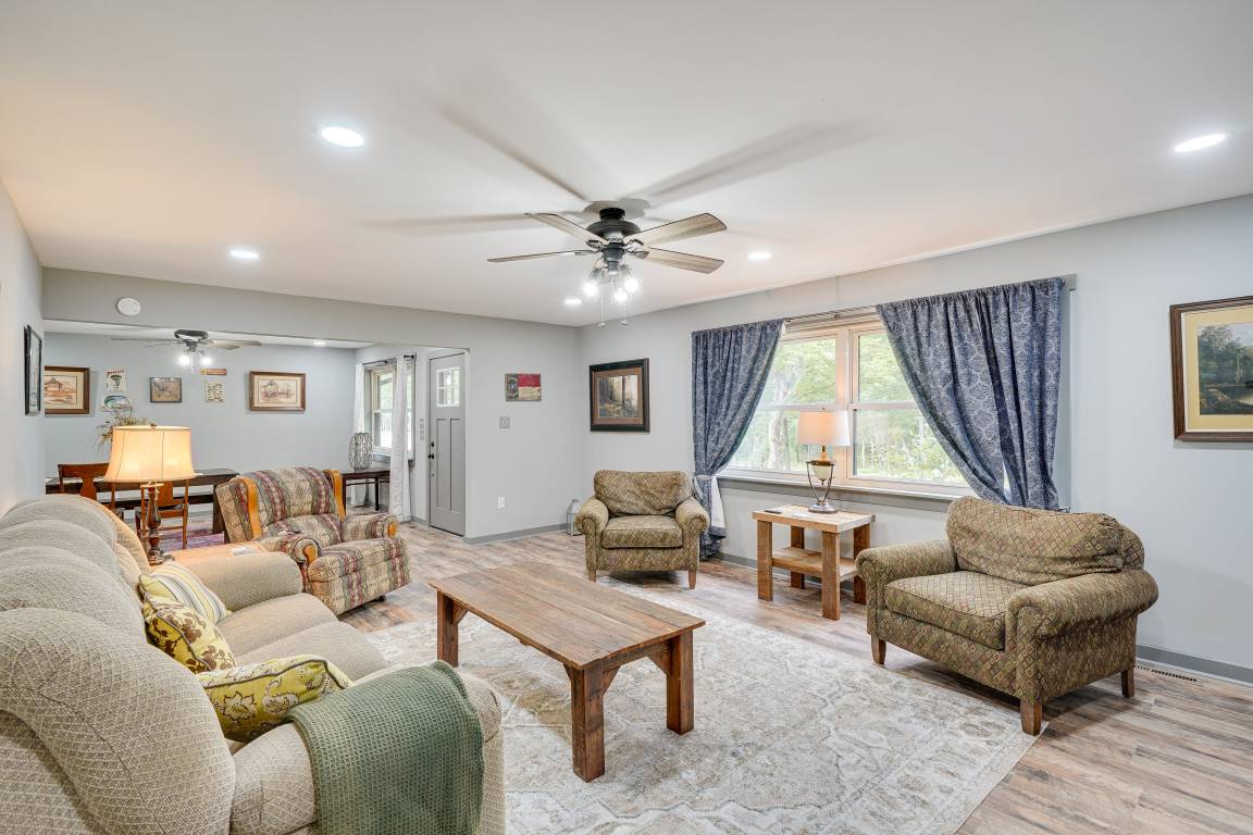 278 M² House ∙ 5 Bedrooms ∙ 7 Guests - Falls Lake, NC