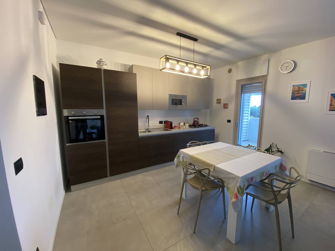 90 M² Appartement ∙ 2 Chambres ∙ 6 Personnes - Bari
