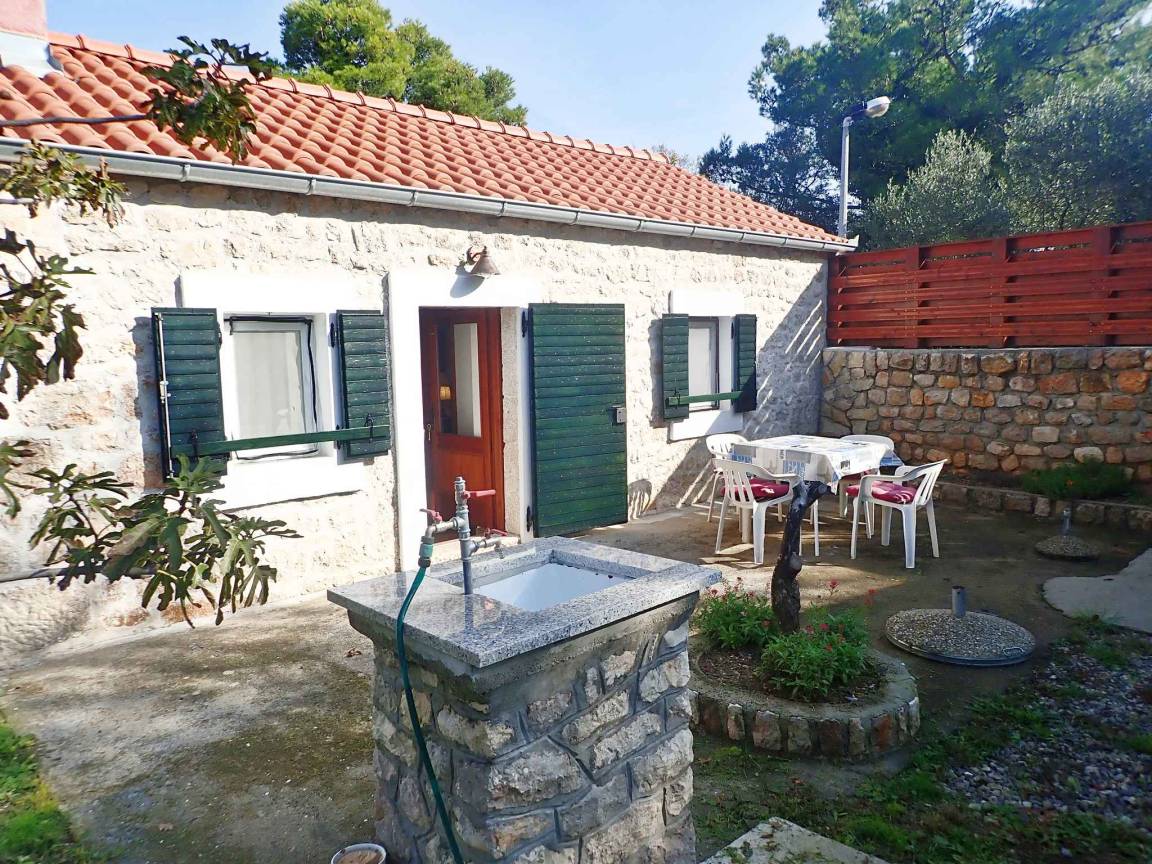 40 M² House ∙ 1 Bedroom ∙ 4 Guests - Starigrad
