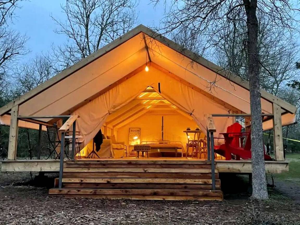 Camping-unterkunft ∙ 1 Schlafzimmer ∙ 2 Gäste - Bastrop, TX