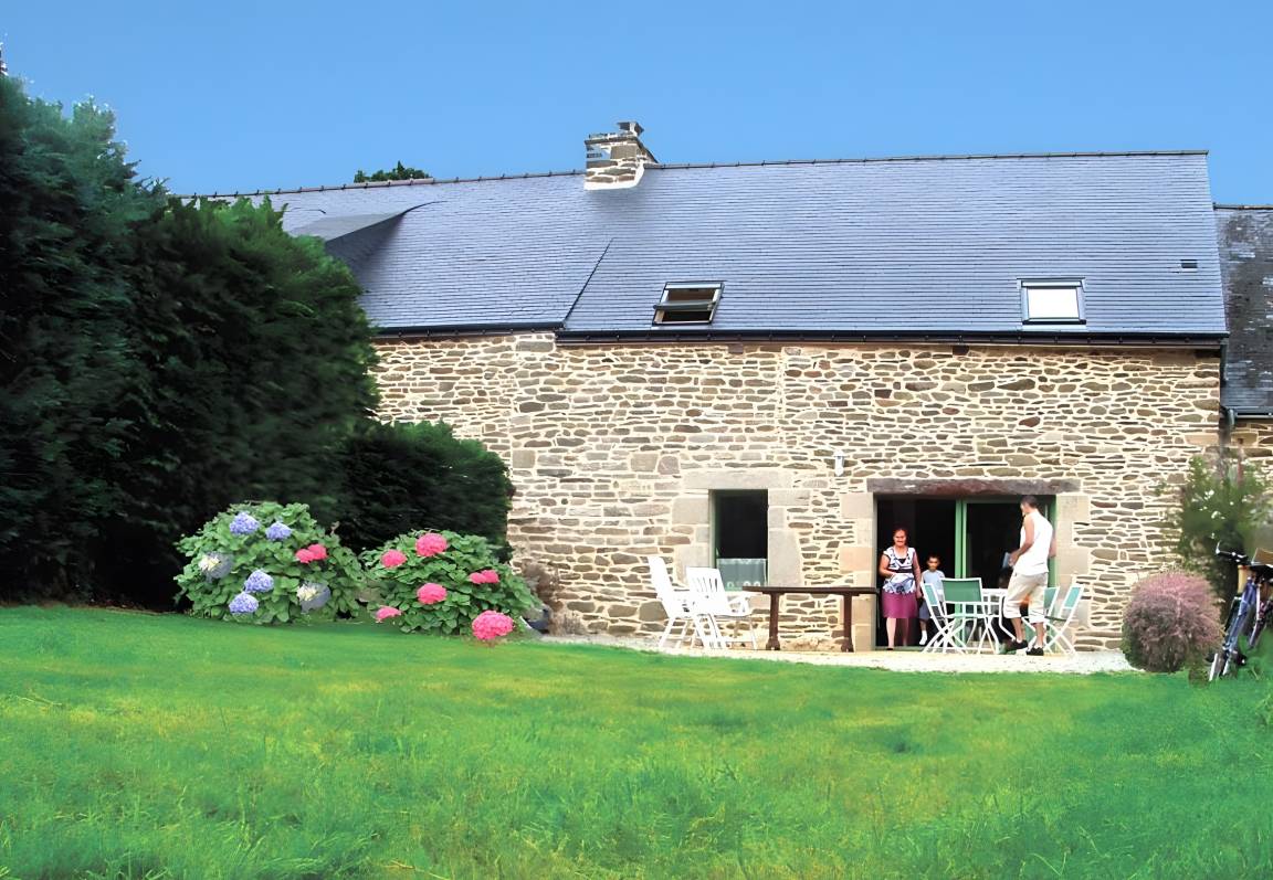 115 M² Maison De Vacances ∙ 3 Chambres ∙ 6 Personnes - Josselin
