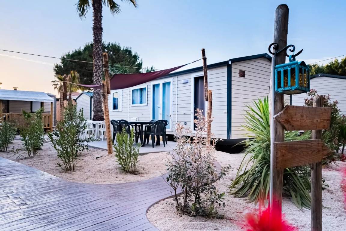 30 M² Asuntovaunu ∙ 2 Makuuhuonetta ∙ 4 Vierasta - Agde