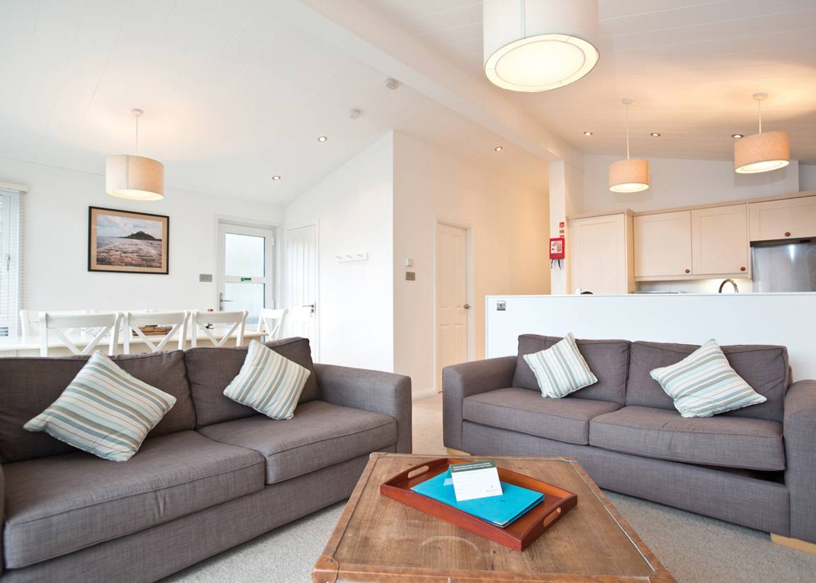 Chalet ∙ 3 Bedrooms ∙ 6 Guests - Helston