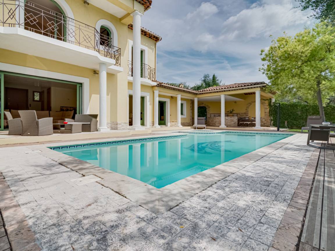 250 M² House ∙ 3 Bedrooms ∙ 6 Guests - Grasse