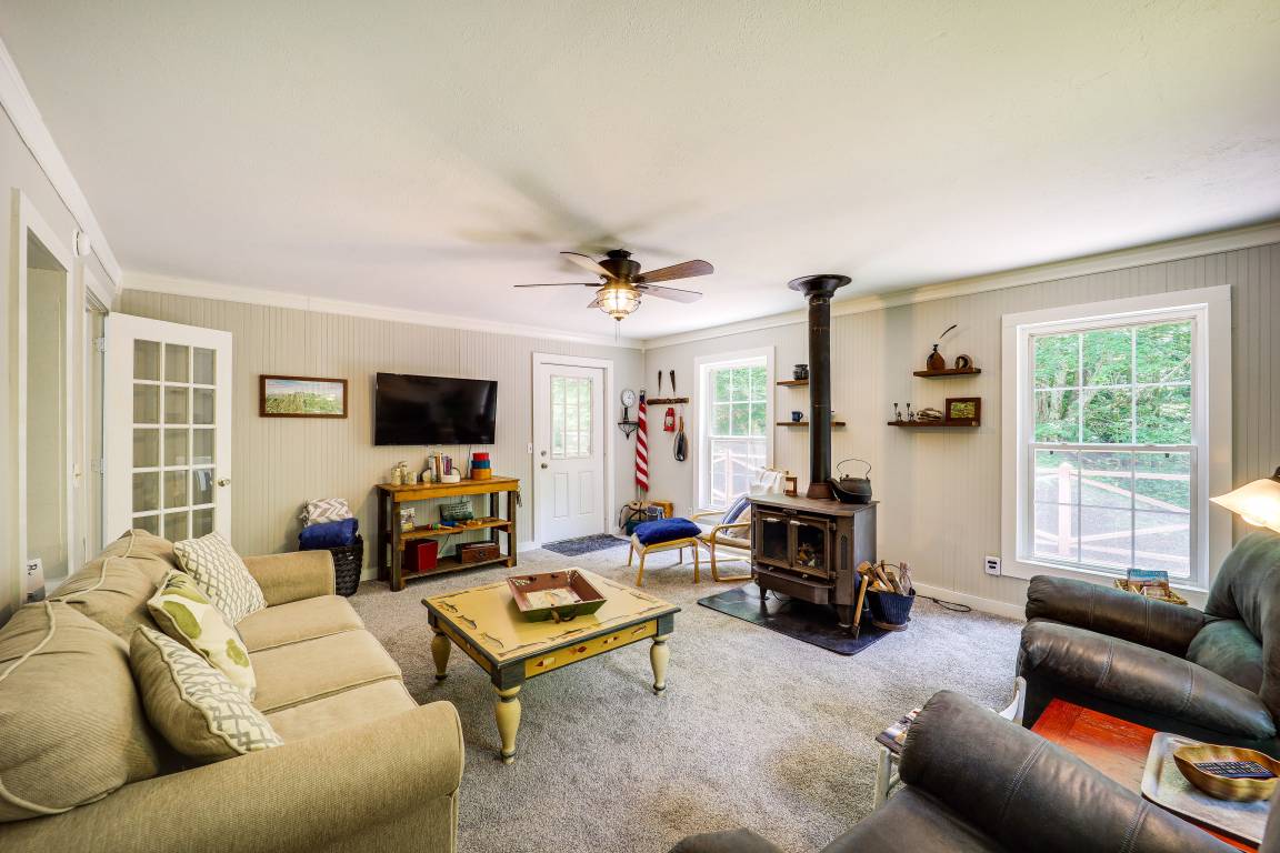 122 M² Cottage ∙ 2 Bedrooms ∙ 6 Guests - Roan Mountain, TN