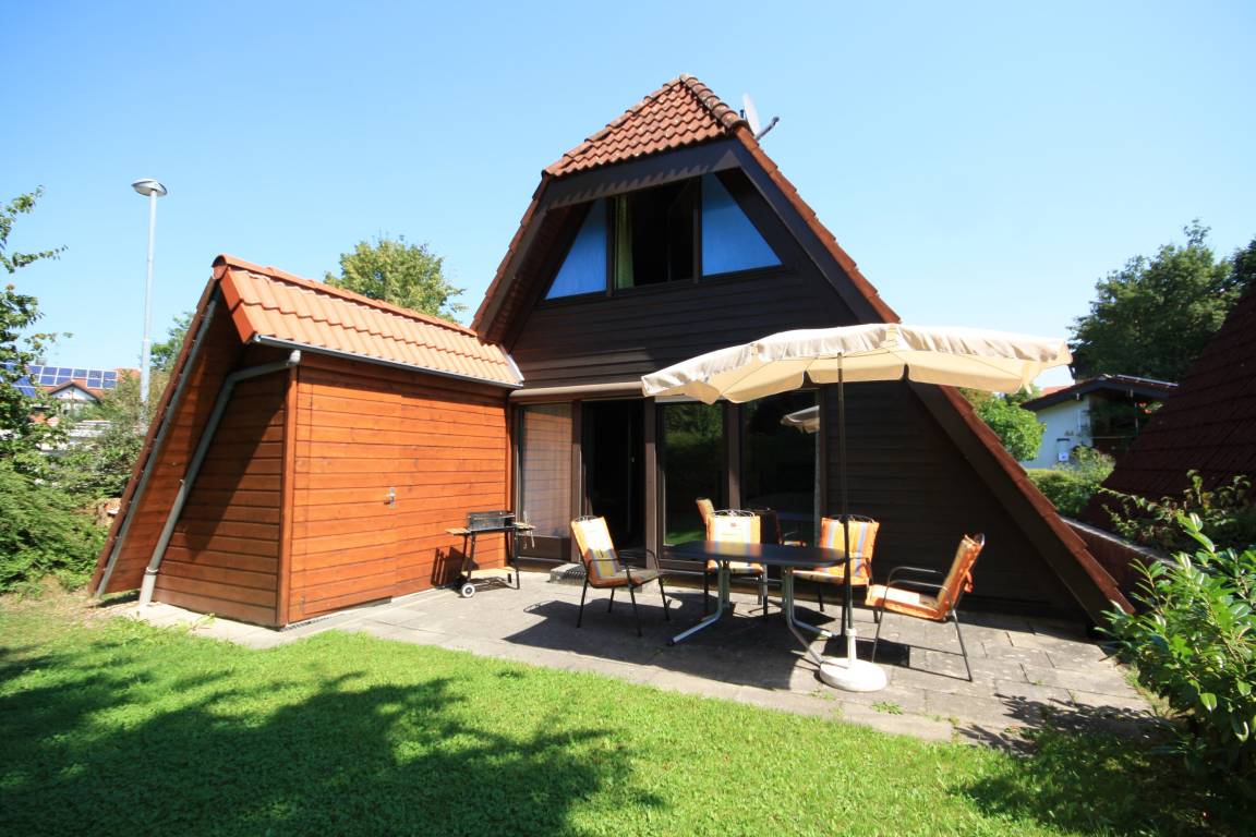 85 M² Ferienhaus ∙ 2 Schlafzimmer ∙ 6 Gäste - Deggenhausertal