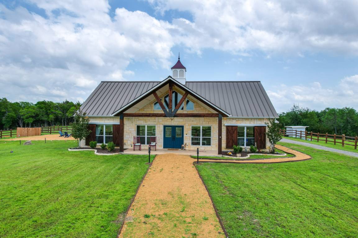195 M² House ∙ 3 Bedrooms ∙ 8 Guests - Blue Ridge, TX