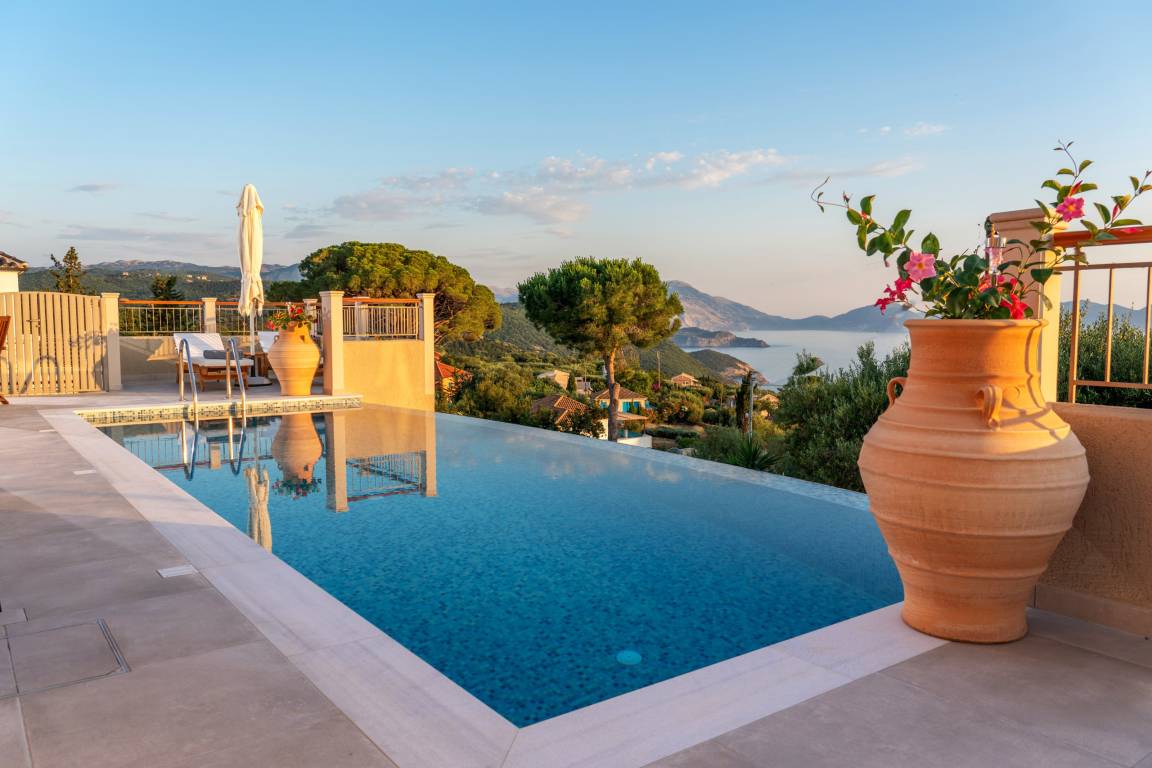 99 M² Villa ∙ 2 Bedrooms ∙ 5 Guests - Fiskardo