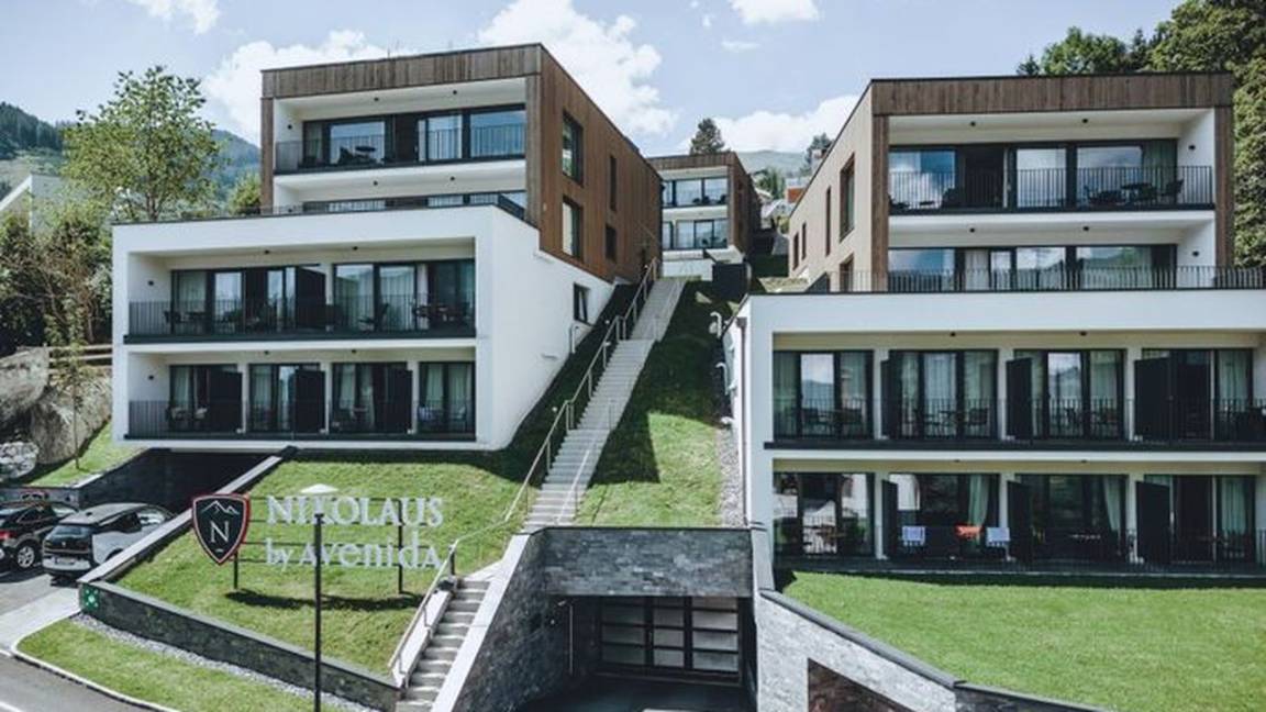122 M² Hotel ∙ 4 Bedrooms ∙ 10 Guests - Zell am See