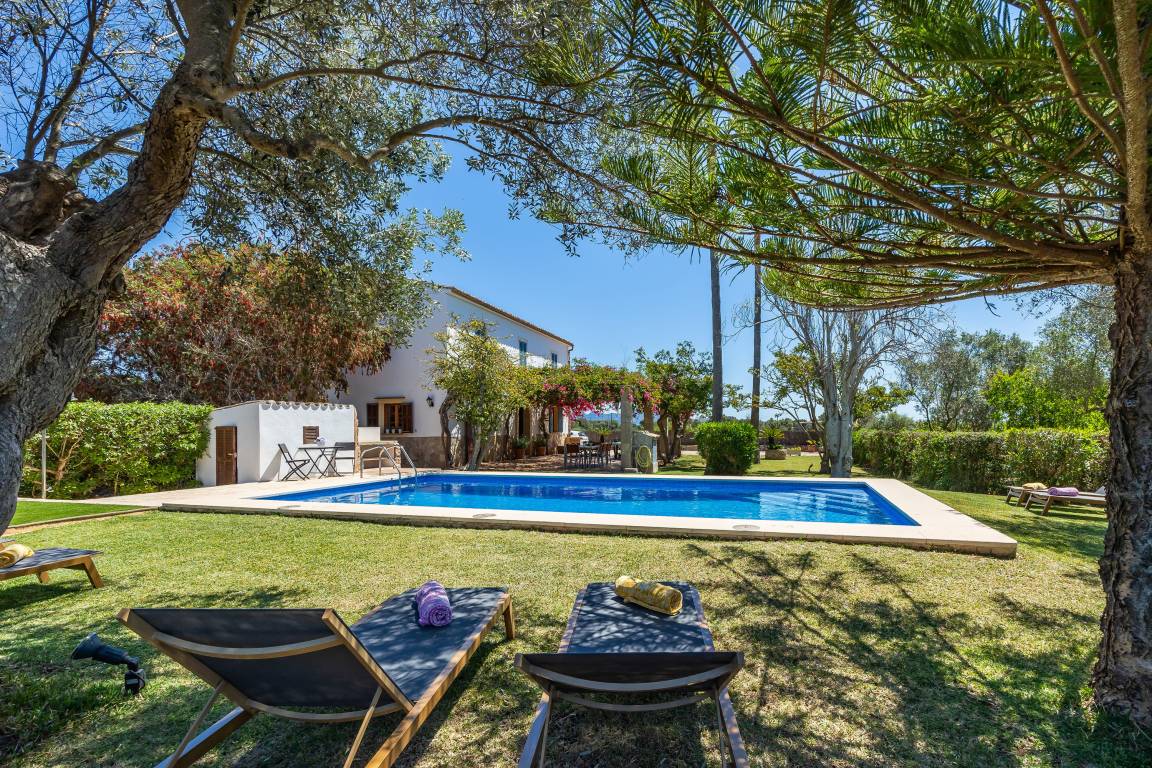 200 M² Villa ∙ 4 Bedrooms ∙ 8 Guests - Port de Pollença